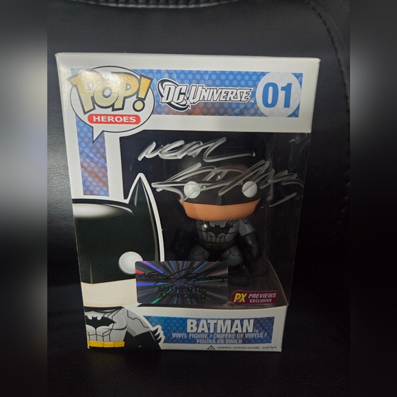 Funko | Toys | Funko Dc Universe Batman Px Exclusive Figure Signed By ...